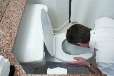 Signification de vomissement selon la couleur